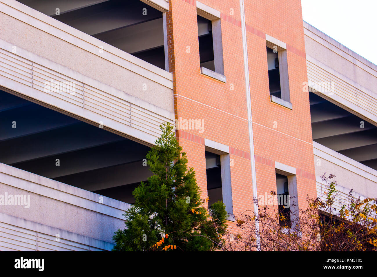 Slant parking hi-res stock photography and images - Alamy