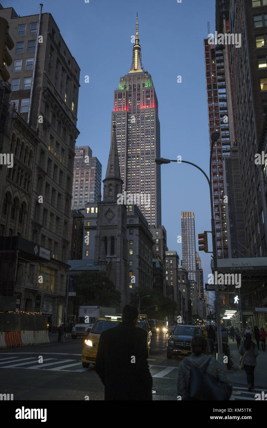 Looking north up 5th Avenue passed the 1854 Marble Collegiate Church at ...