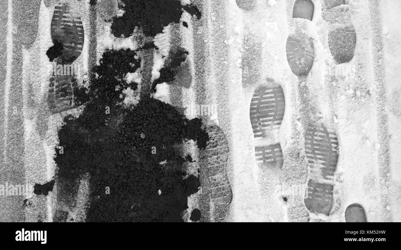 Footprints in the snow. Footprints on the first snow. Imprint an Stock ...