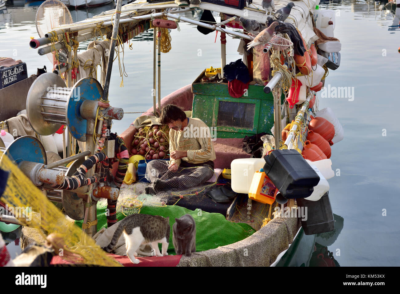 Traditional greek fishing boat hi-res stock photography and images - Alamy