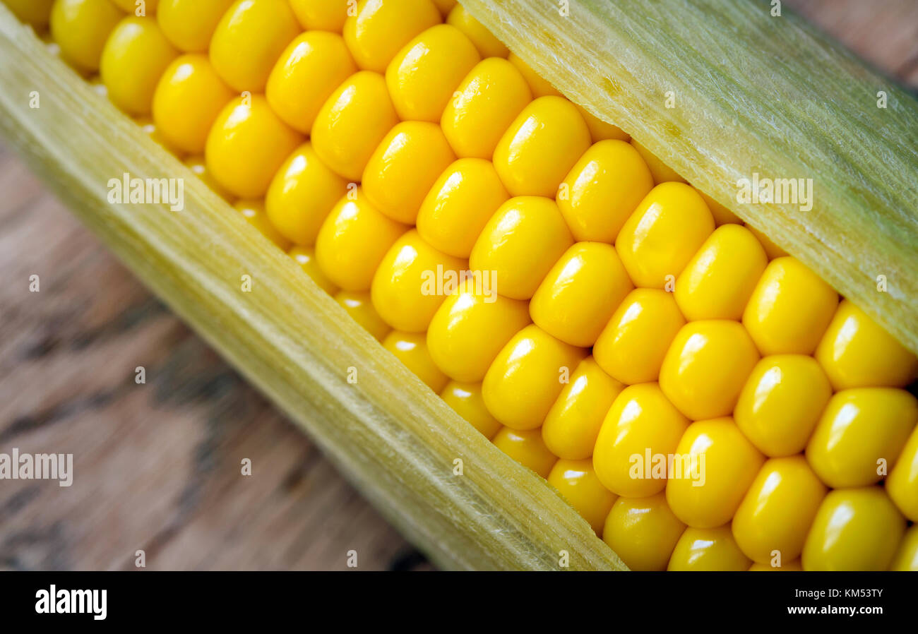 Boiled corns, close up Stock Photo - Alamy
