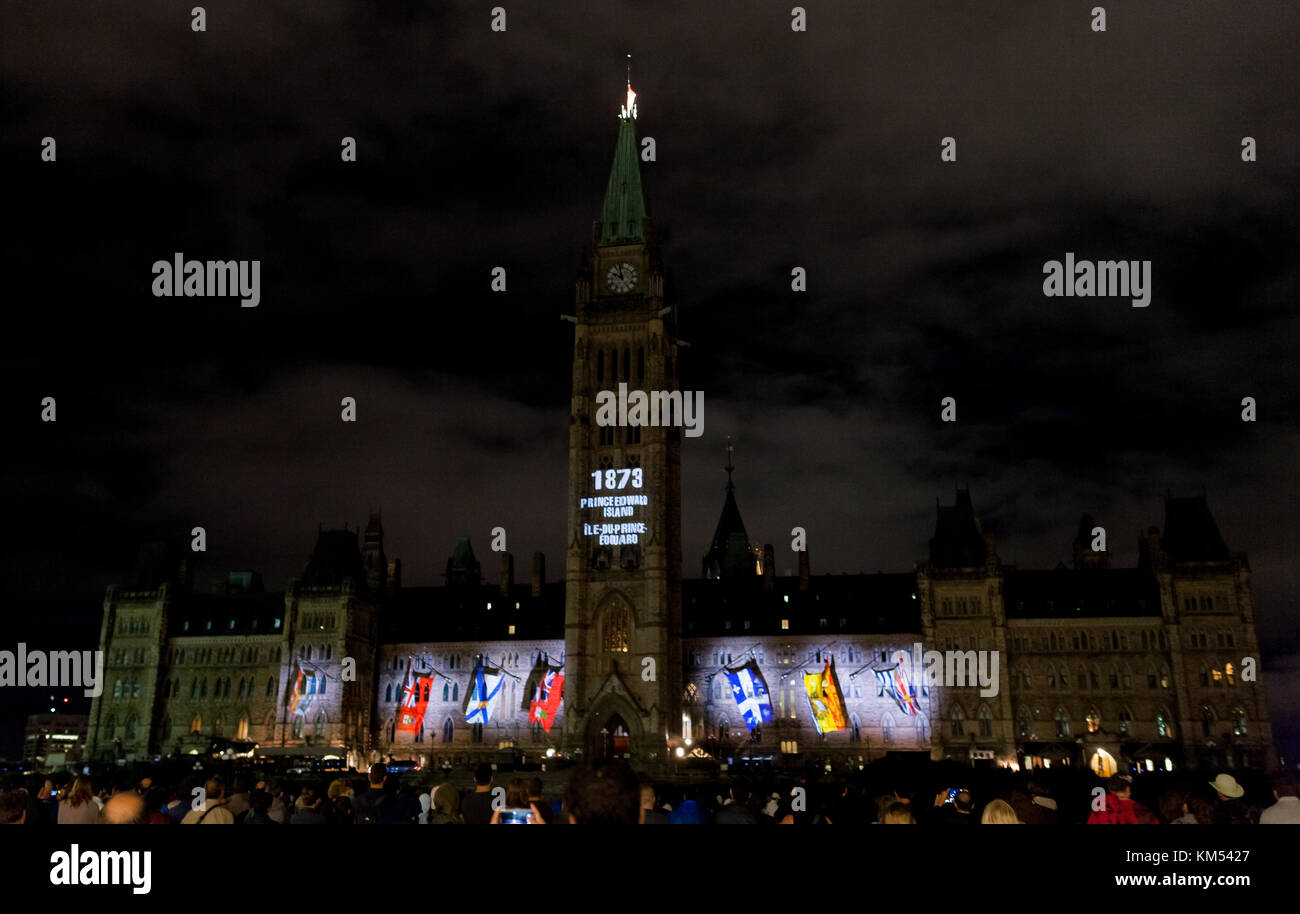 Northern Lights sound and light show illuminate centre block of Canada ...