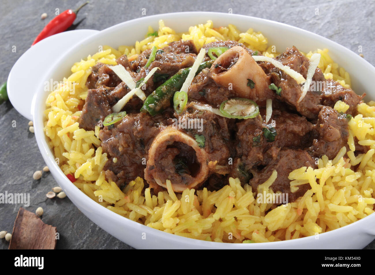Traditional Indian curry meal Stock Photo - Alamy