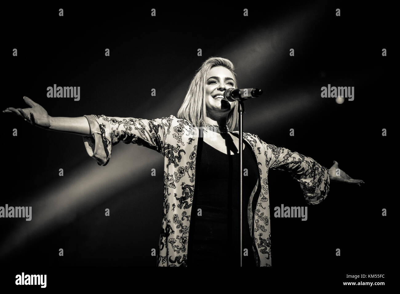 Anne Marie Singer High Resolution Stock Photography and Images - Alamy