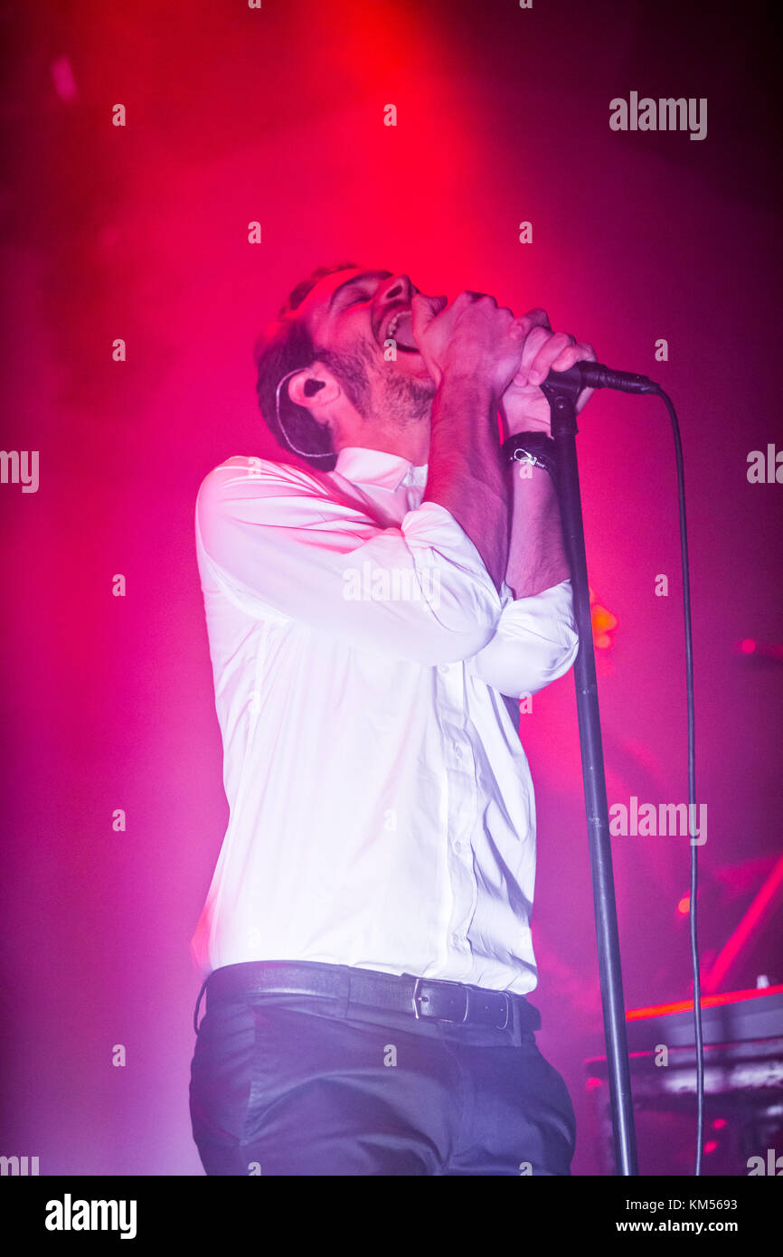 Editors show hi-res stock photography and images - Alamy