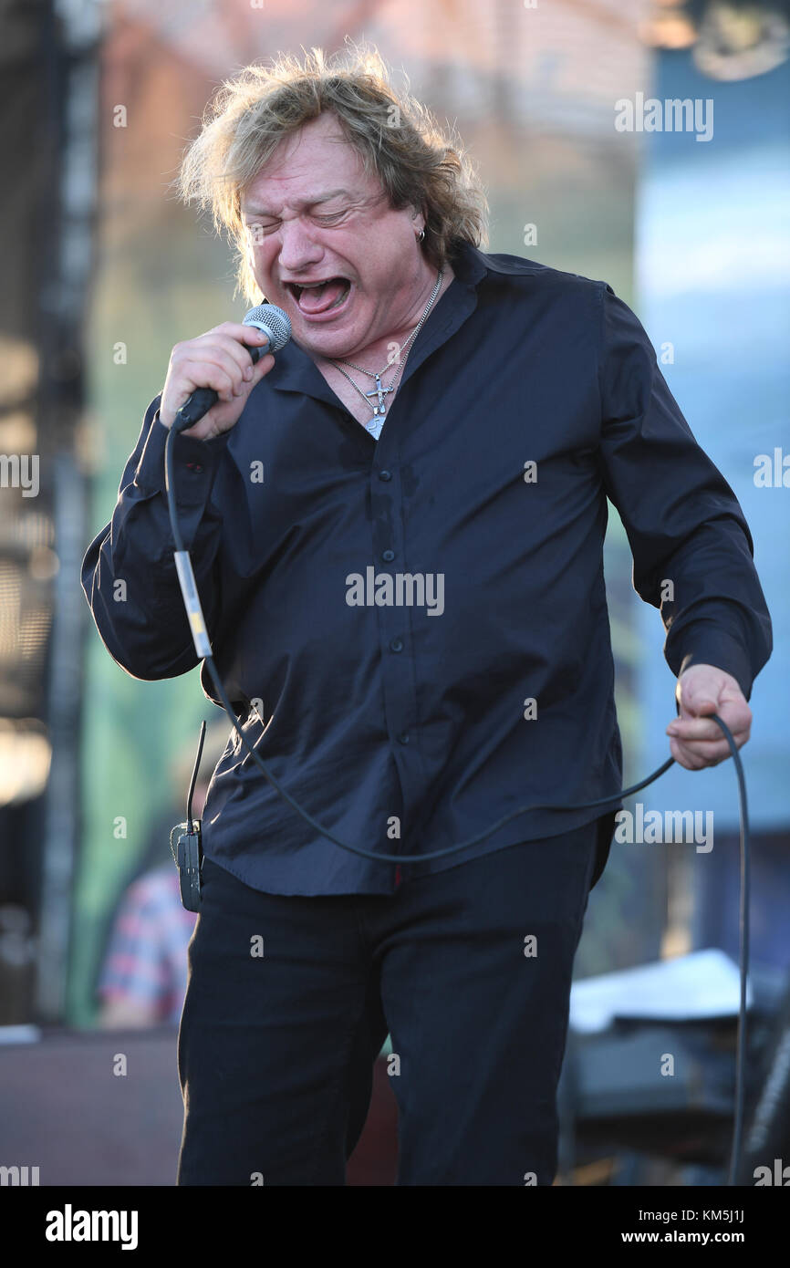 Lou gramm hi-res stock photography and images - Alamy