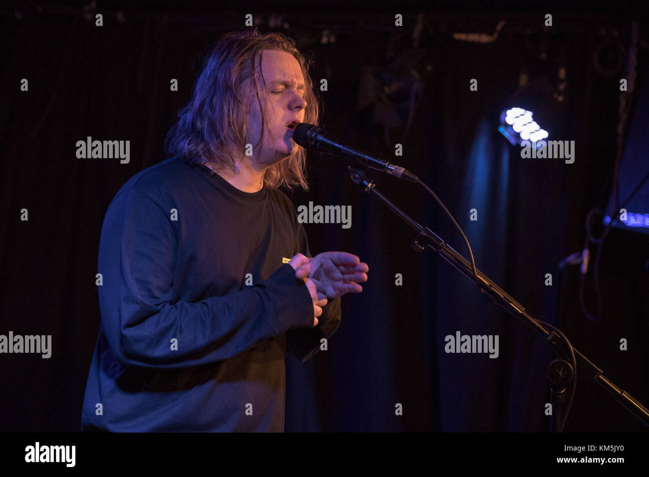 Lewis capaldi 2017 hi-res stock photography and images - Alamy