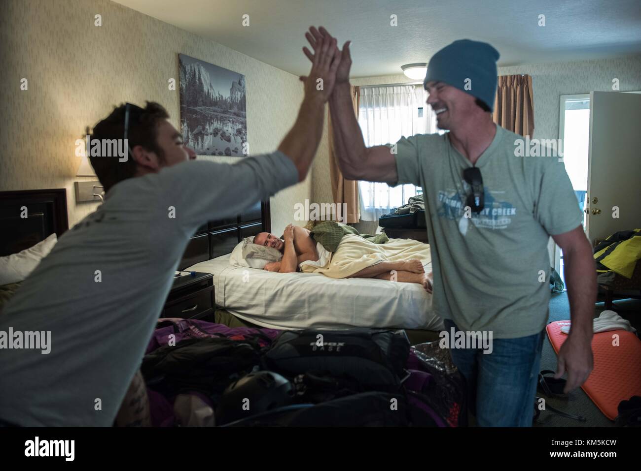 Yosemite, California, USA. 4th Dec, 2017. Two BASE jumpers talk about ...