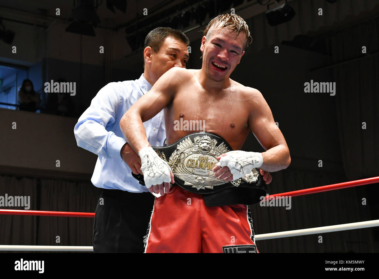 Tokyo, Japan. 1st Dec, 2017. (R-L) Takenori Ohashi (JPN), Yuji Fukuchi ...