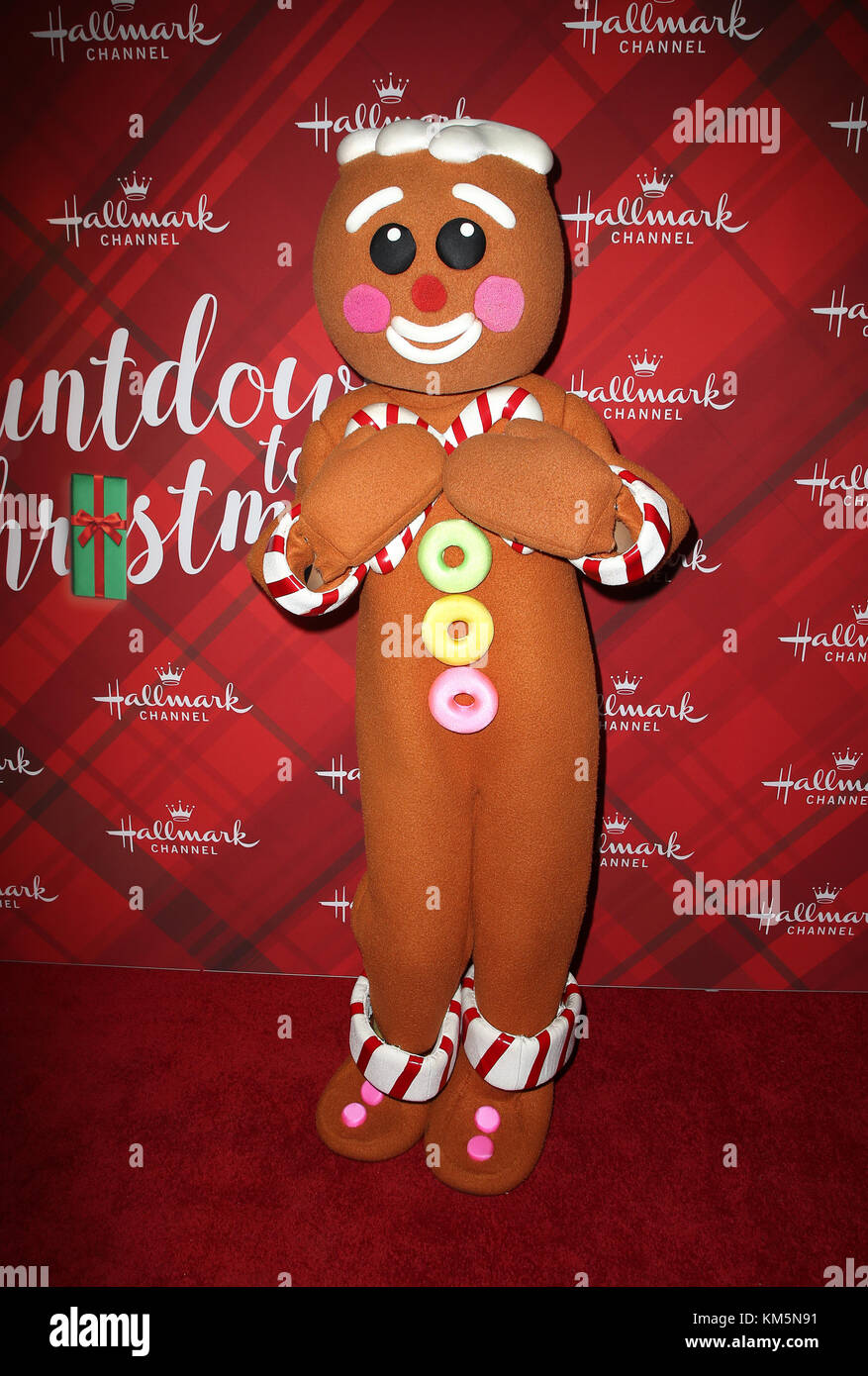 Los Angeles, Ca, USA. 4th Dec, 2017. Gingerbread man figure, Bill ...