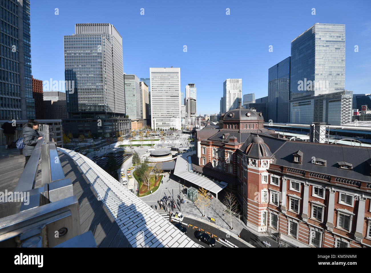 Tokyo, Japan. 5th Dec, 2017. The central square and promenade leading ...