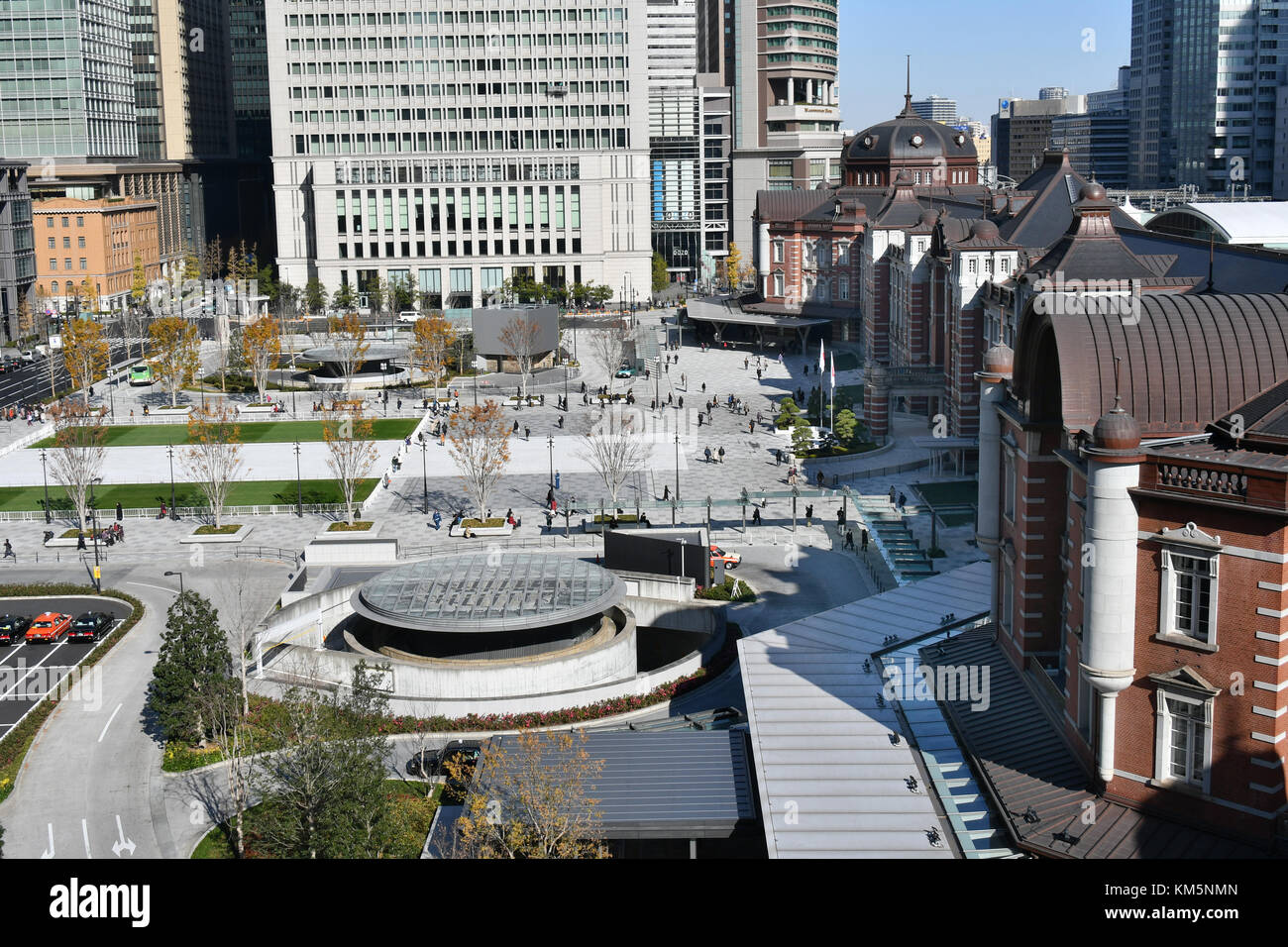 Tokyo, Japan. 5th Dec, 2017. The central square and promenade leading ...