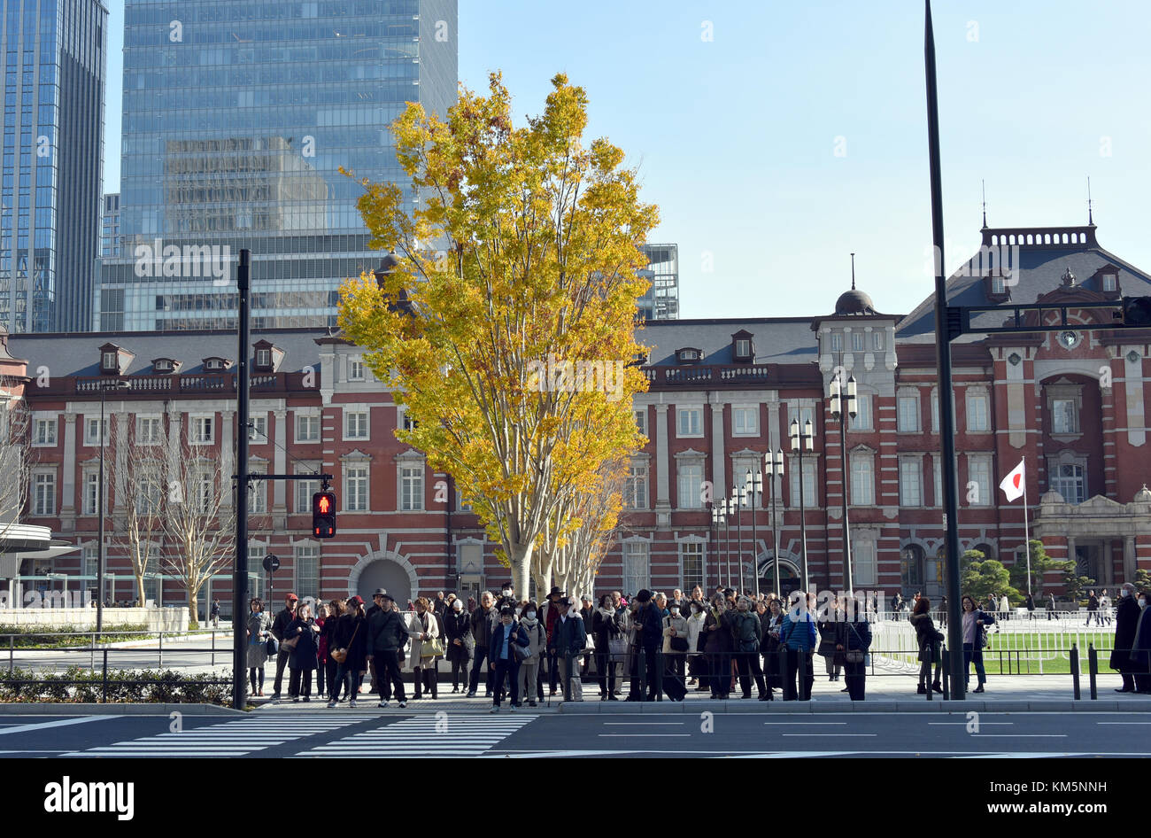 Tokyo, Japan. 5th Dec, 2017. The central square and promenade leading ...