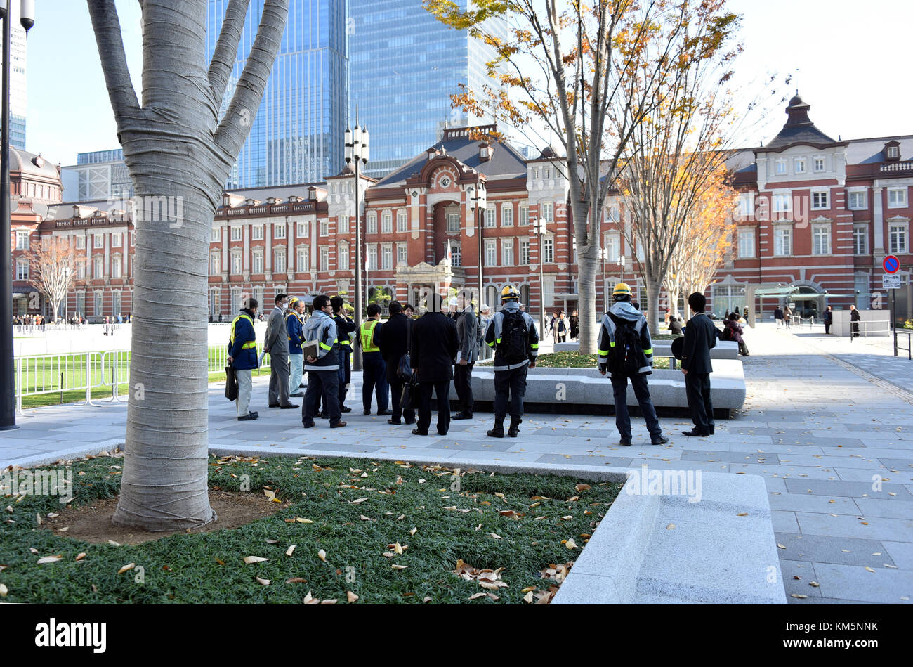 Tokyo, Japan. 5th Dec, 2017. The central square and promenade leading ...