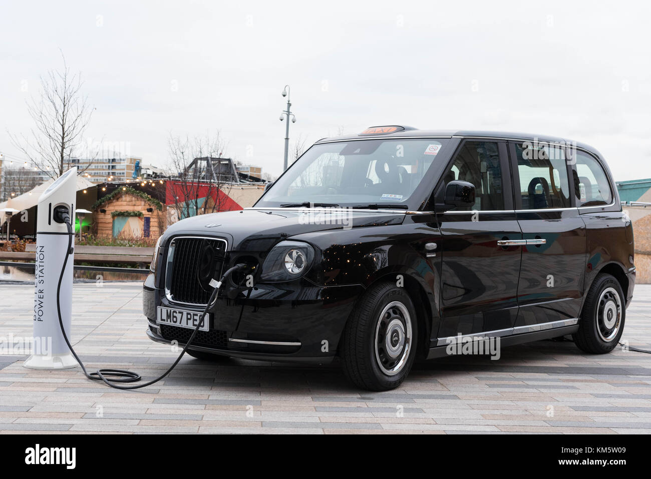 London, UK. 5th Dec, 2017. Launch of the new London Electric Vehicle ...
