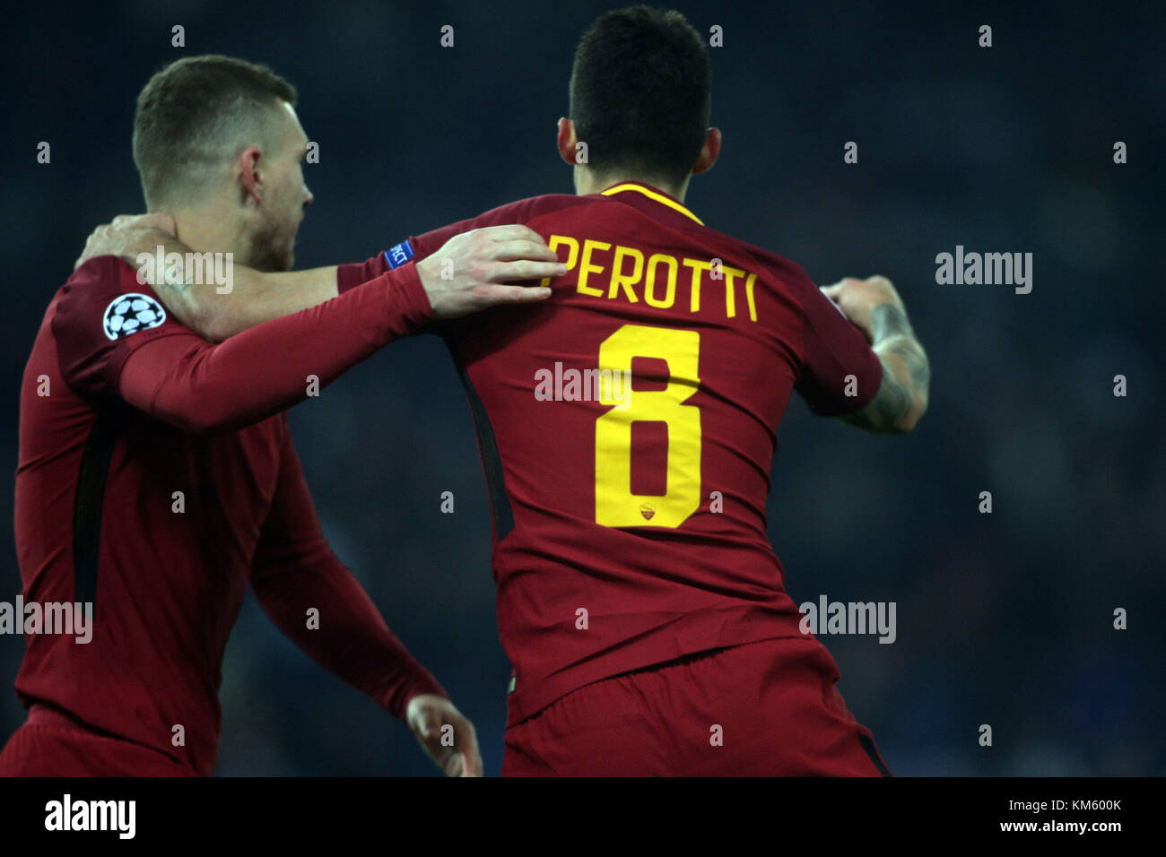 Rome, Italy. 05th Dec, 2017. Olimpic Stadium: Perotti score the gol and ...