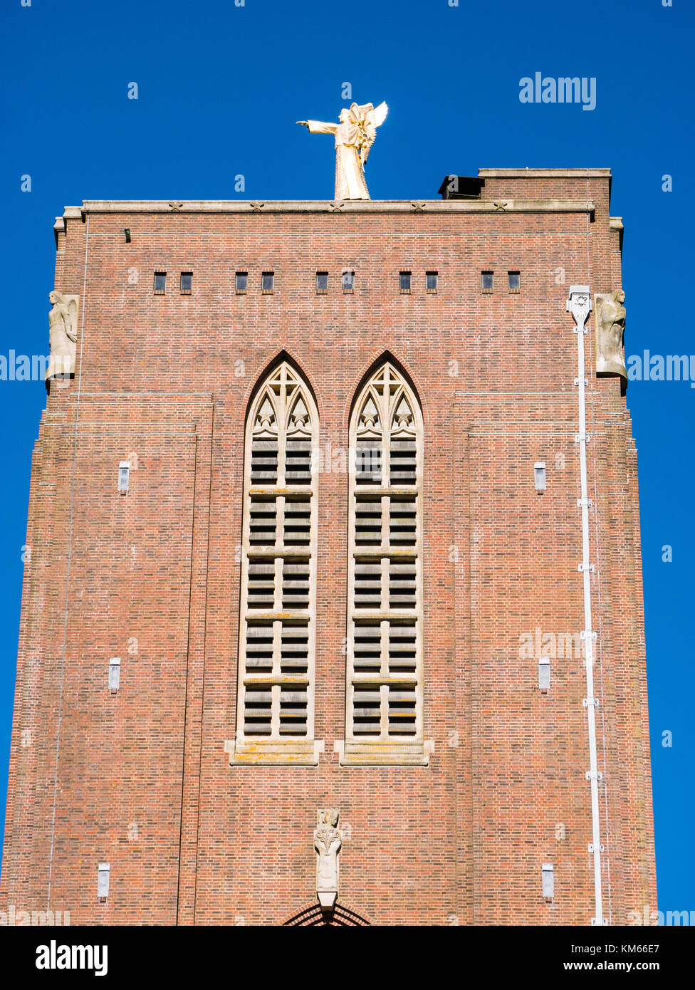 Guildford Cathedral, Golden Angle, Guildford, Surrey, England, UK, GB ...