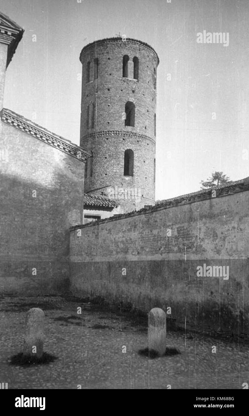 Ancient ravenna Black and White Stock Photos & Images - Alamy