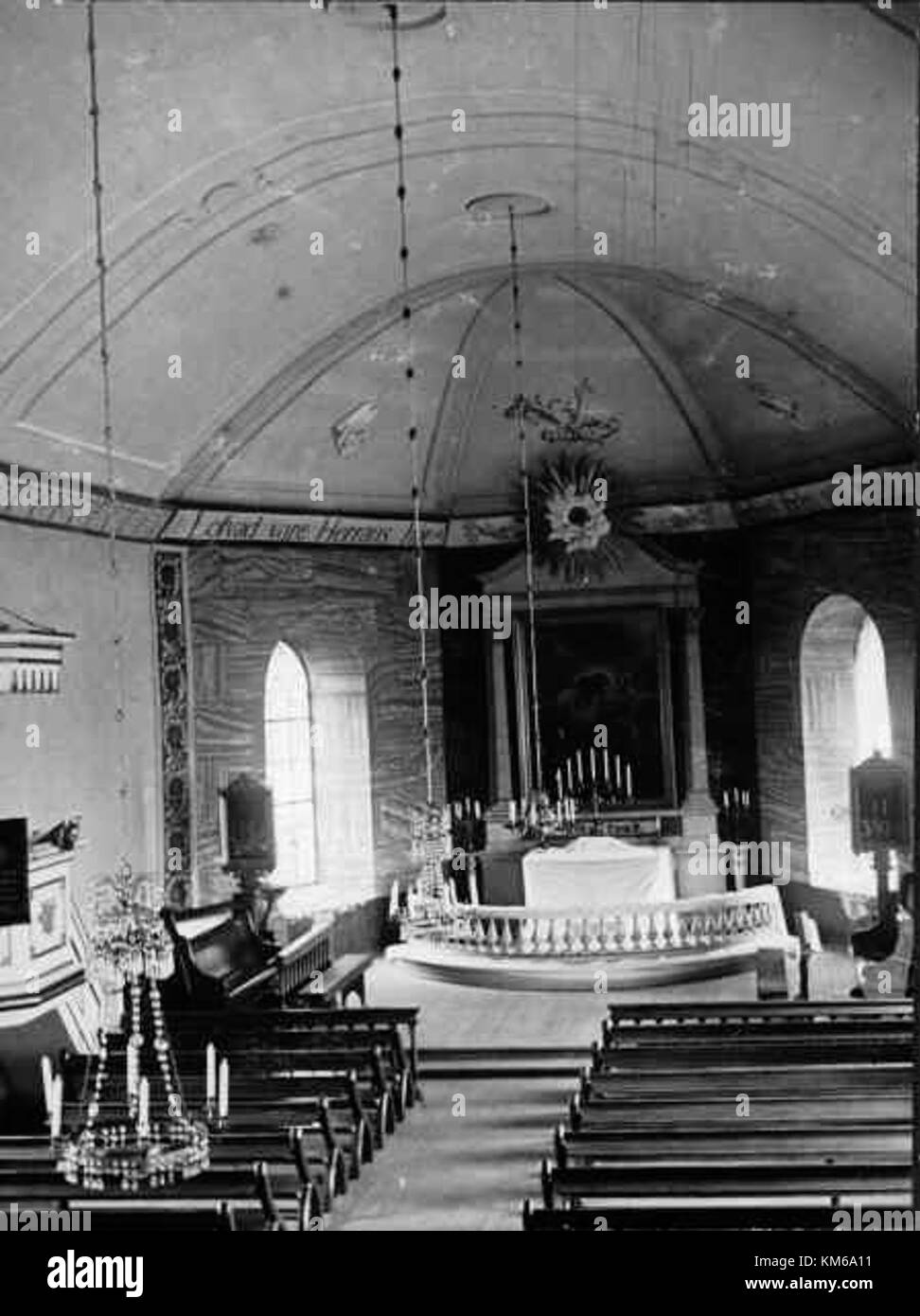 Hallsbergs Sockenkyrka is a historic church located in Hallsberg ...