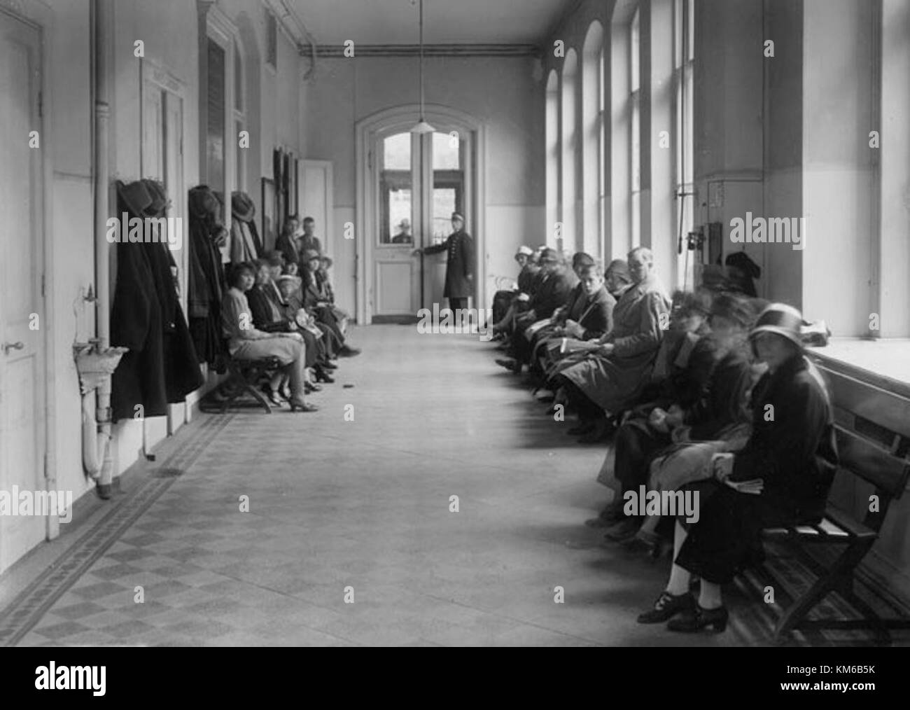 Healthcare in the 1920s hi-res stock photography and images - Alamy