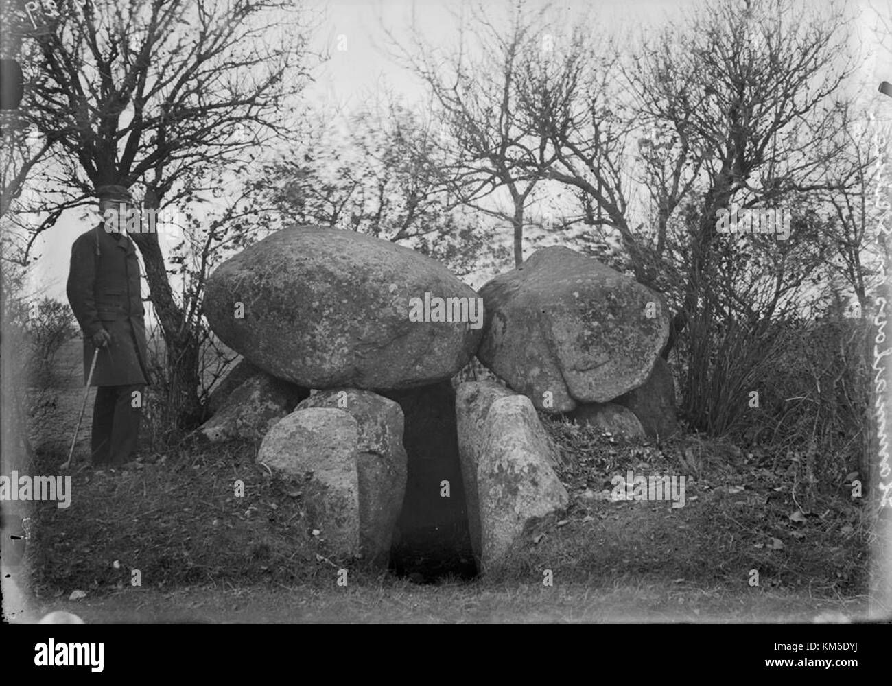 Part ancient megalithic tomb hi-res stock photography and images - Alamy