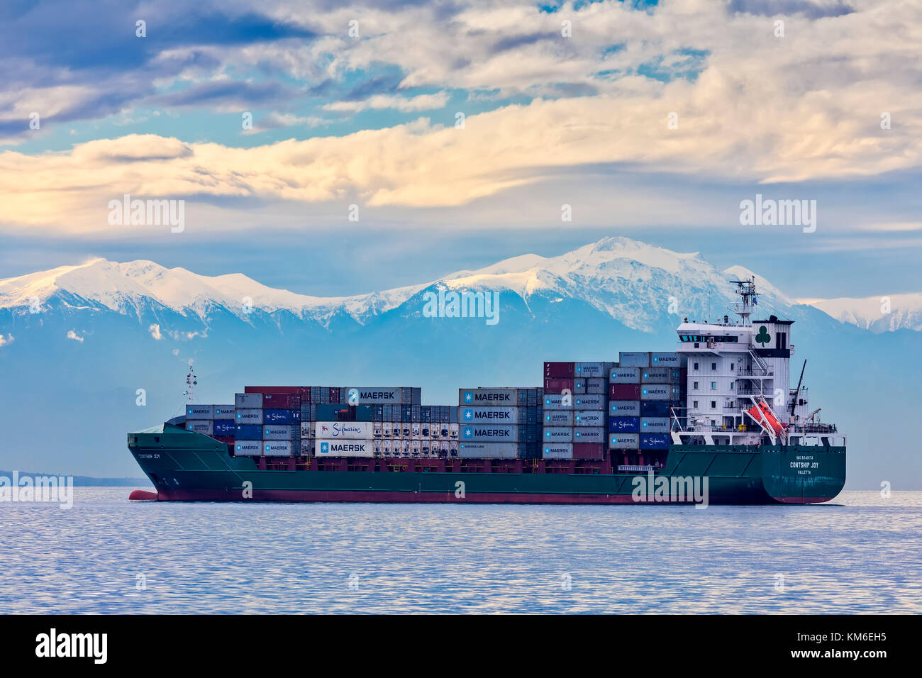 Thessaloniki, Greece - December 4, 2017: The container ship CONTSHIP ...