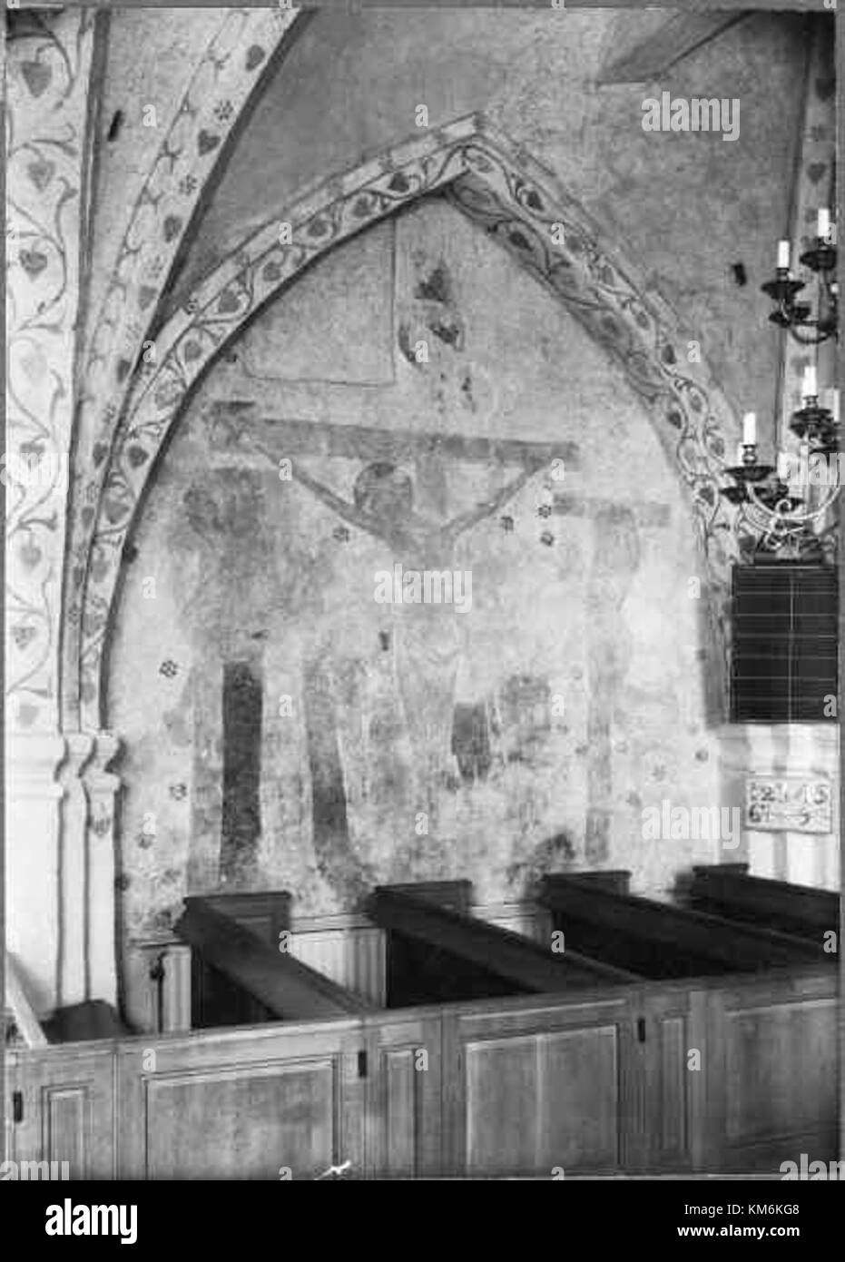 Raus kyrka is a historic church located in Sweden. Known for its ...