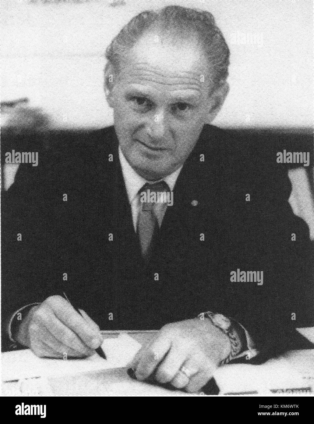 Gunnar Heckscher was a prominent Swedish artist and designer, known for ...