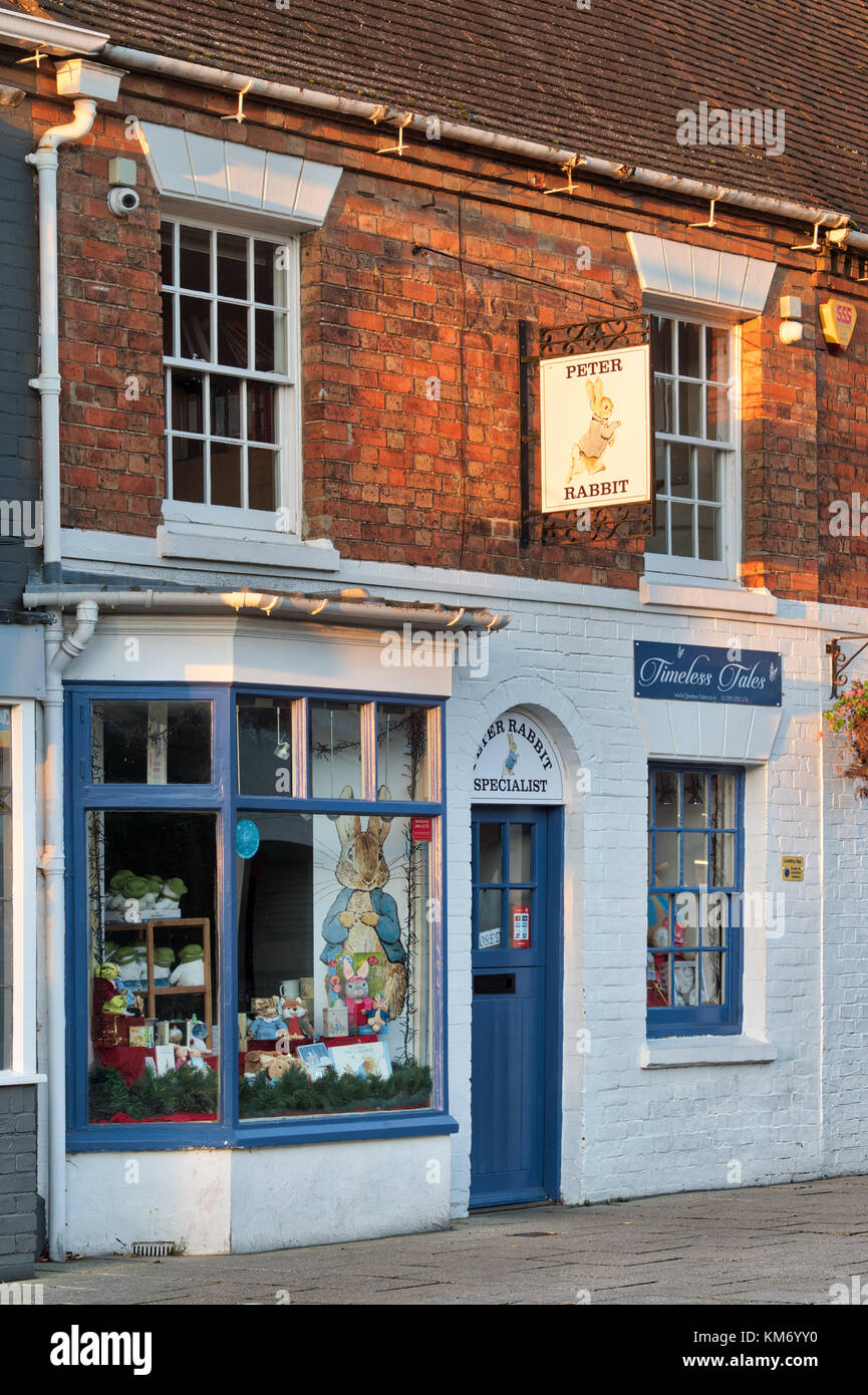 Peter rabbit hi-res stock photography and images - Alamy