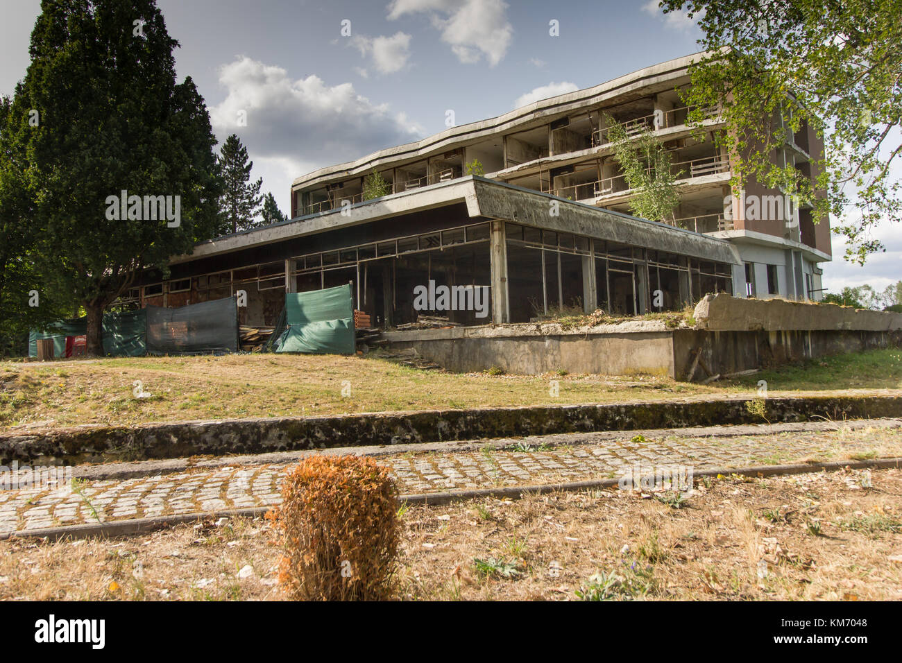 Old hotel gacka hi-res stock photography and images - Alamy