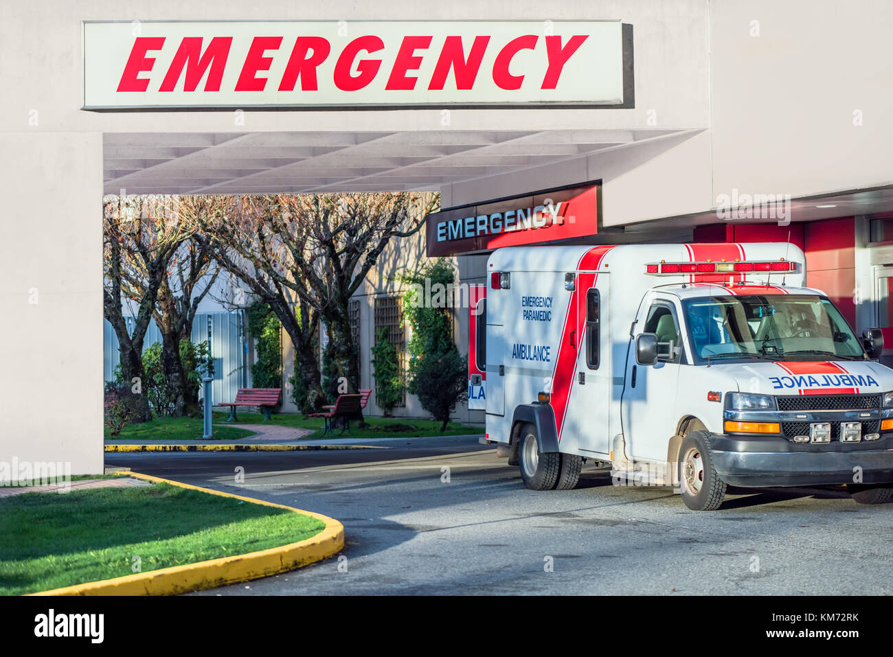 Car emergency medicine hi-res stock photography and images - Alamy