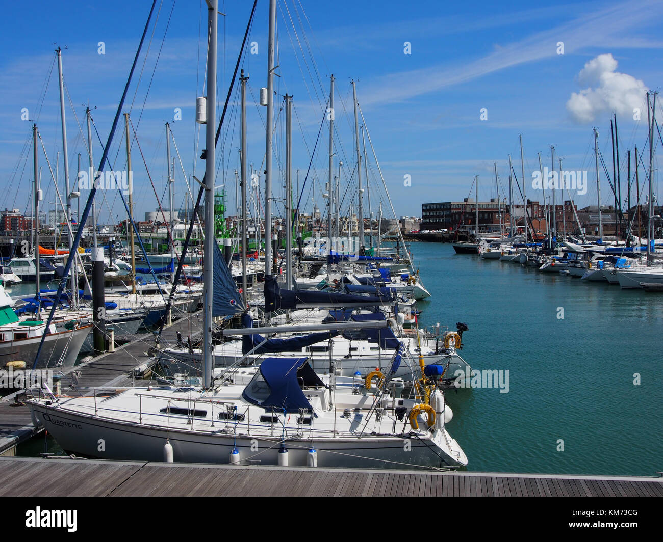 Yachts berthed at Haslar Marina in Portsmouth harbour, Gosport Stock ...