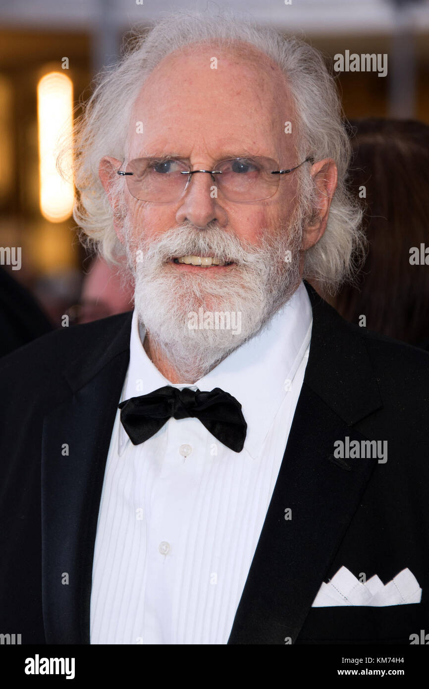 HOLLYWOOD, CA - FEBRUARY 22: Bruce Dern attendst the 87th Annual ...