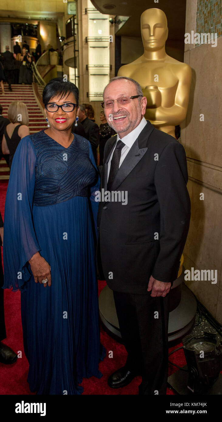 HOLLYWOOD, CA - FEBRUARY 22: Cheryl Boone Isaacs and Stanley Isaacs ...
