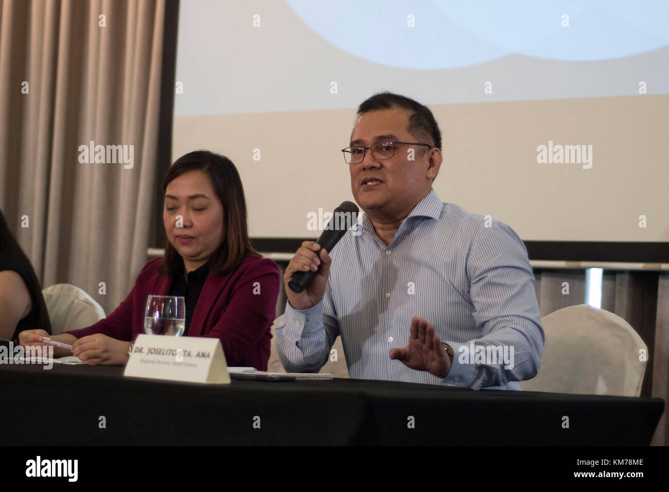 Taguig, Philippines. 04th Dec, 2017. Dr. Joselito Sta. Ana is giving ...
