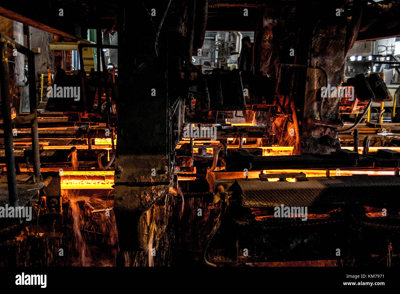 photos inside steel making plant showing hard working conditions ...