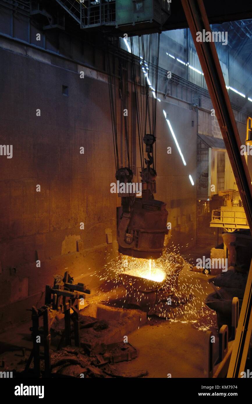 Tough working conditions hi-res stock photography and images - Alamy