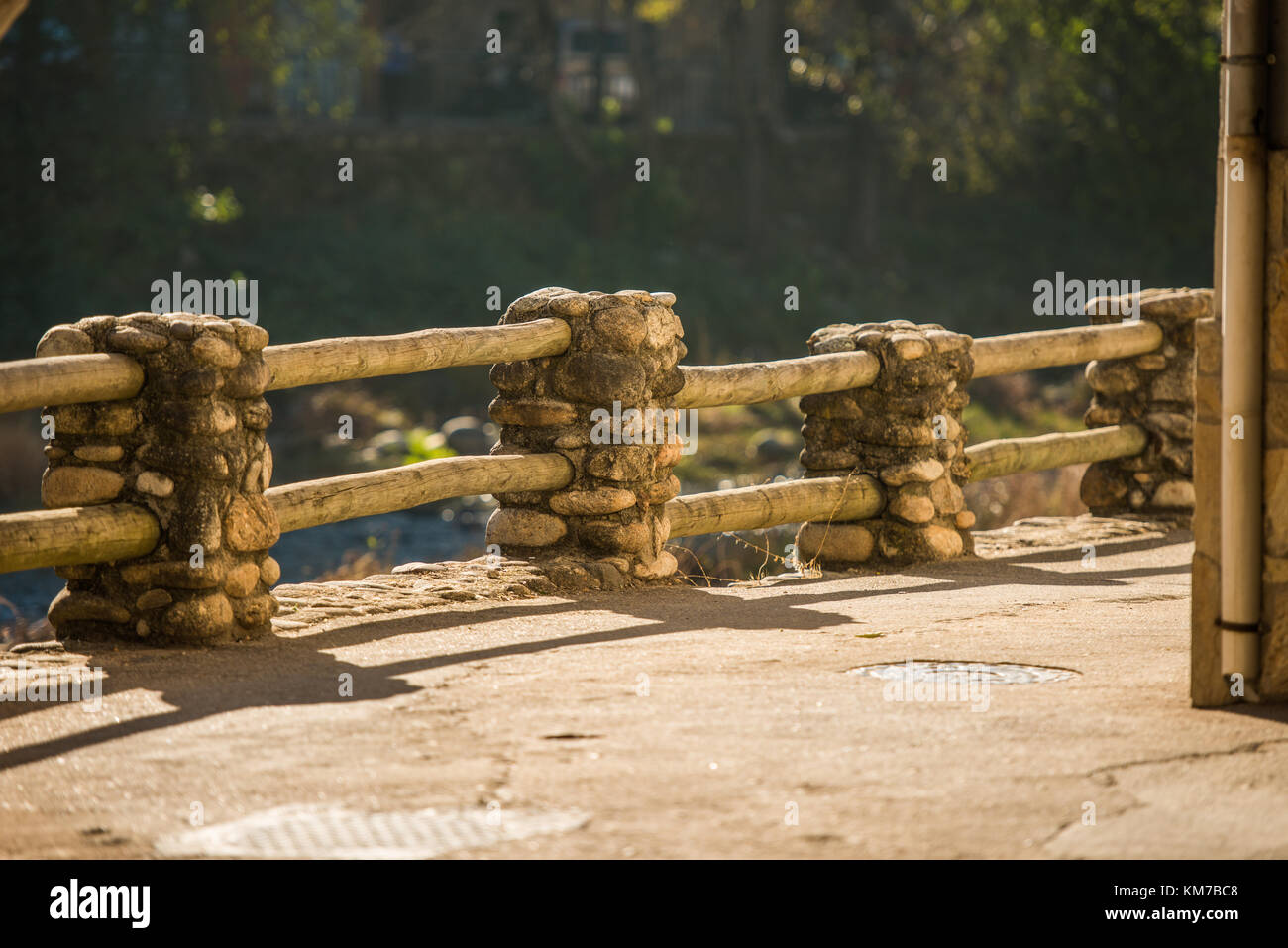 Fluvial walk of the river Jerte as it passes through Navaconcejo ...