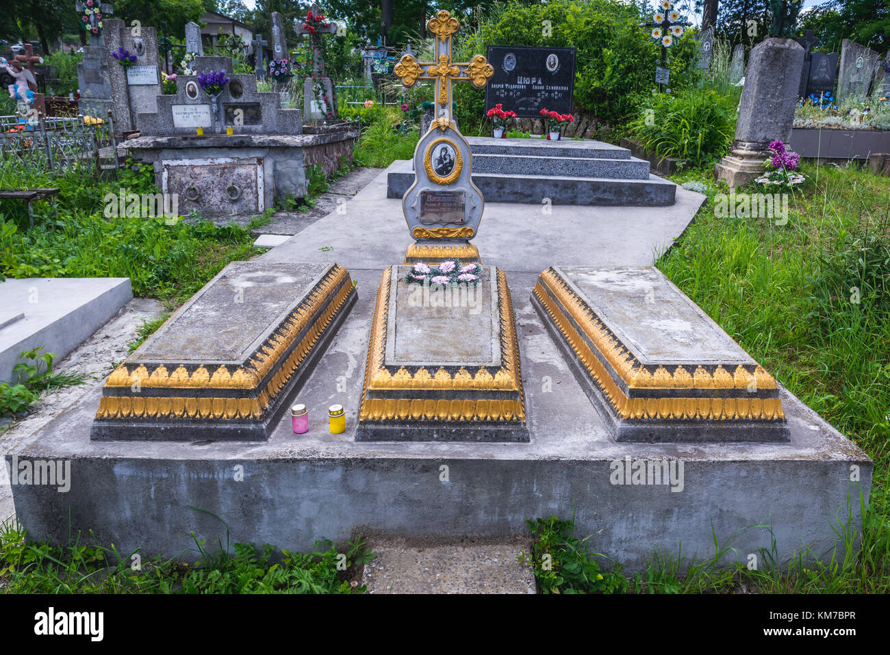 Ternopil Grave Hi Res Stock Photography And Images Alamy