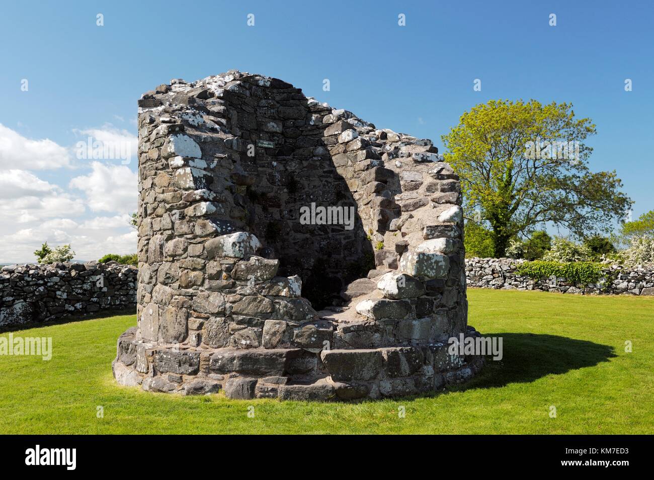 Massive walls hi-res stock photography and images - Alamy