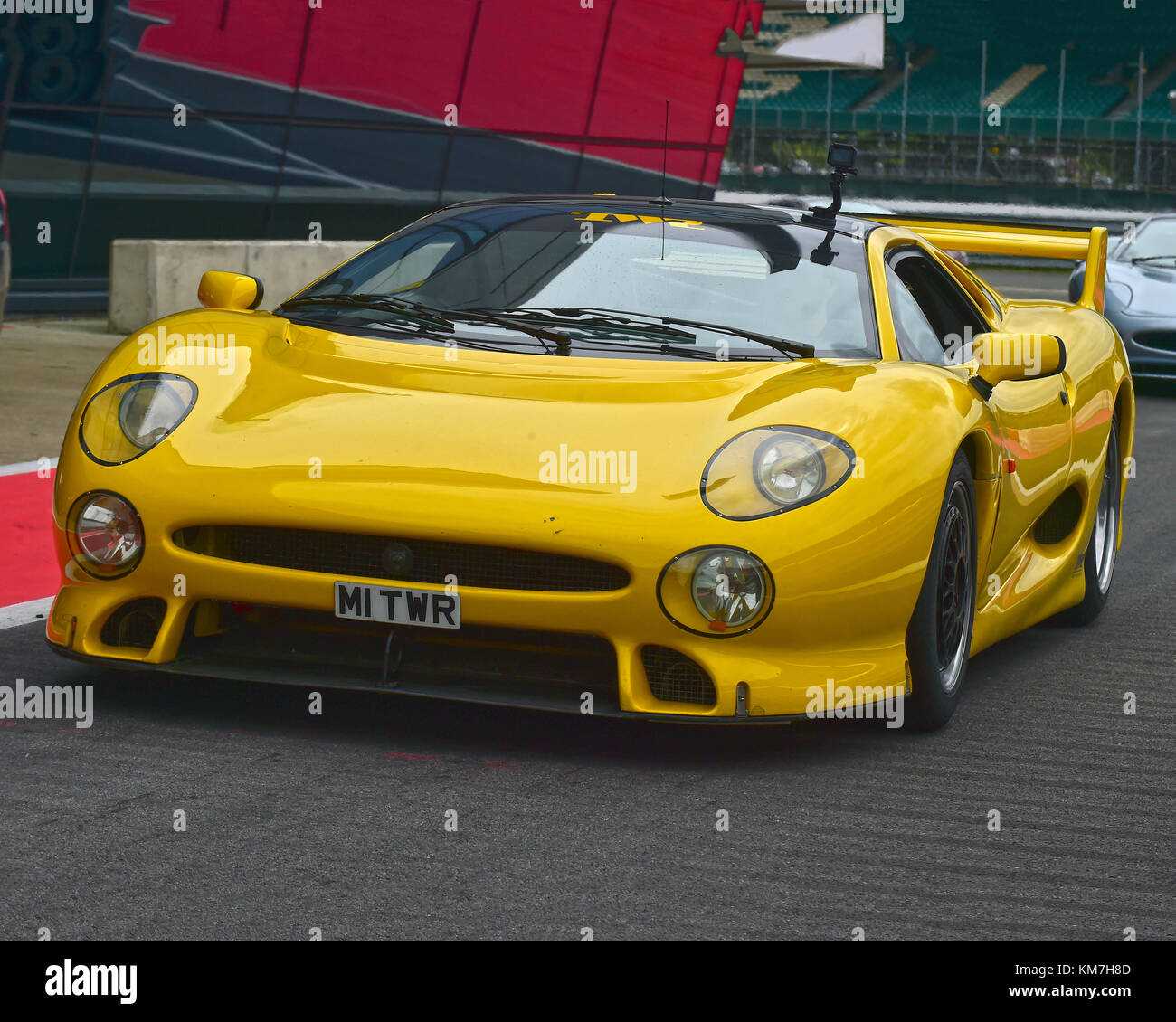 Jaguar XJ220, XJ220, Silverstone Classic, July 2017, Silverstone, Chris ...