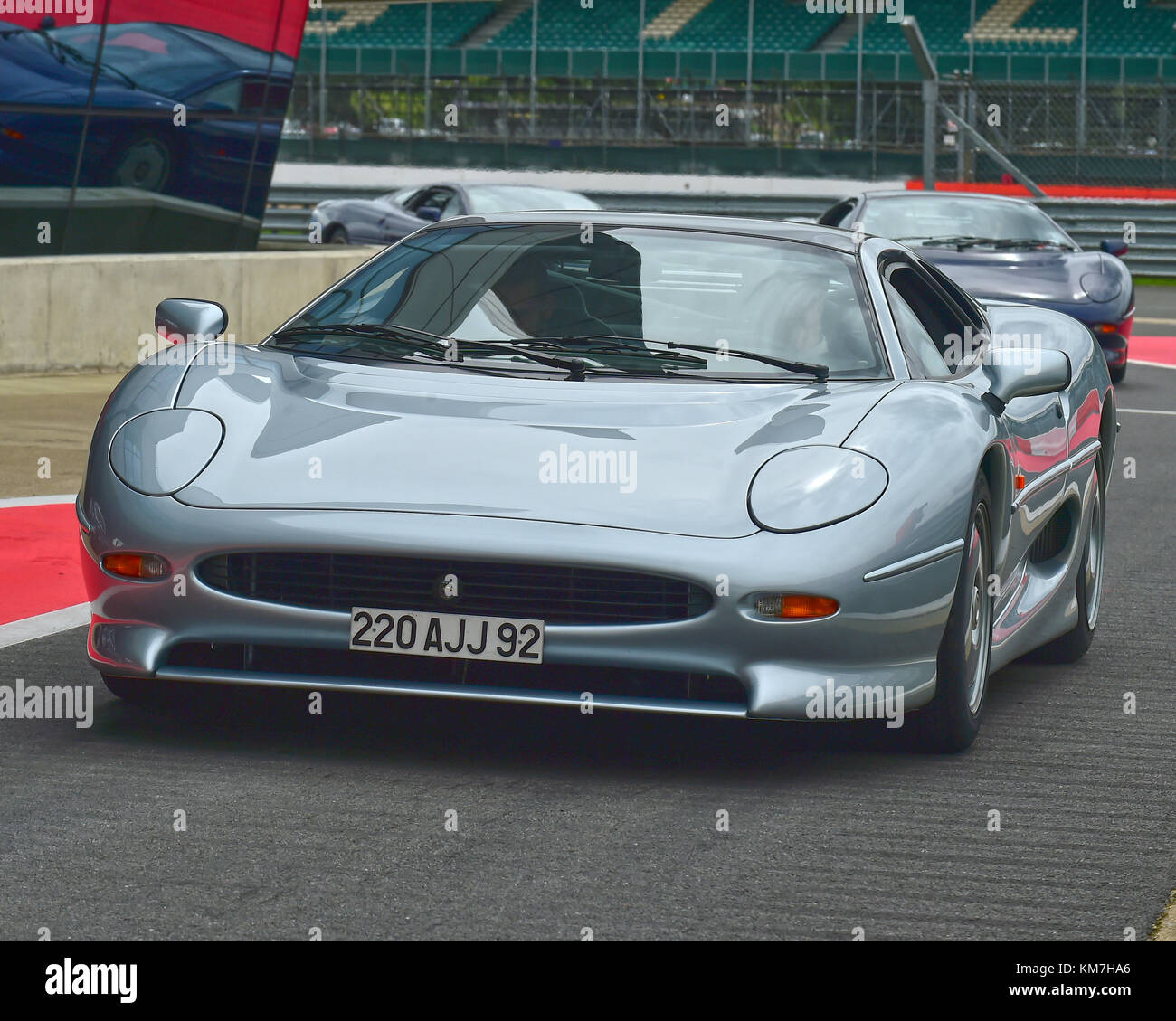 Jaguar XJ220, XJ220, Silverstone Classic, July 2017, Silverstone, Chris ...