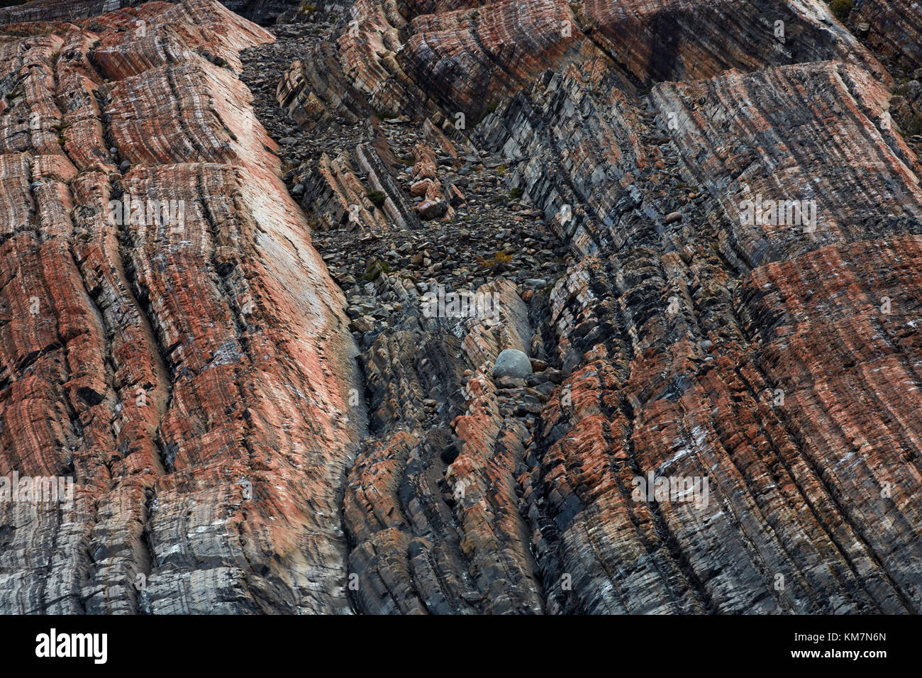 Unusual rock formations, Peninsula Magellanes, Parque Nacional Los ...