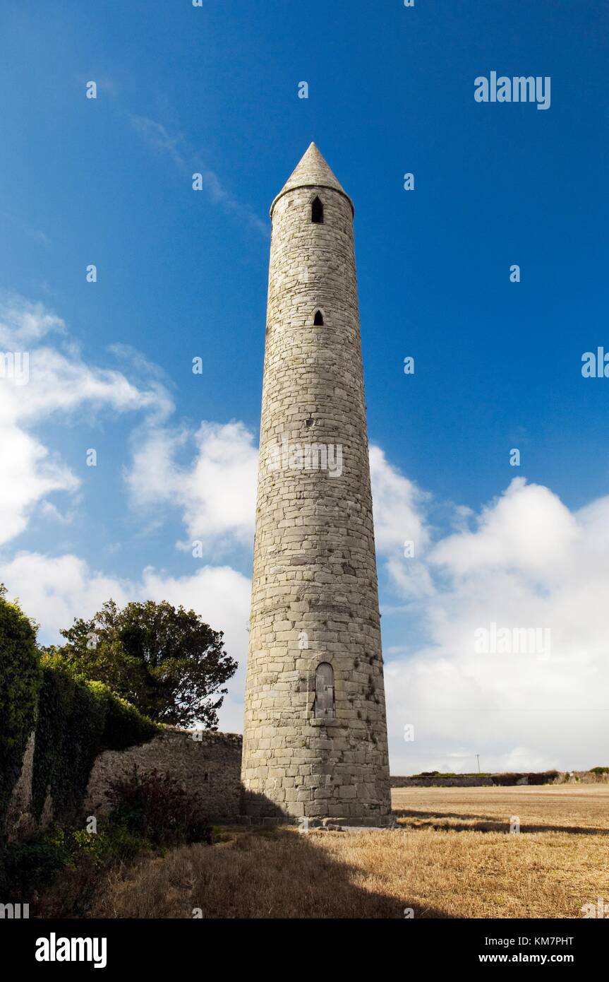 The early Celtic Christian Round Tower of Rattoo, south of Ballybunnion ...
