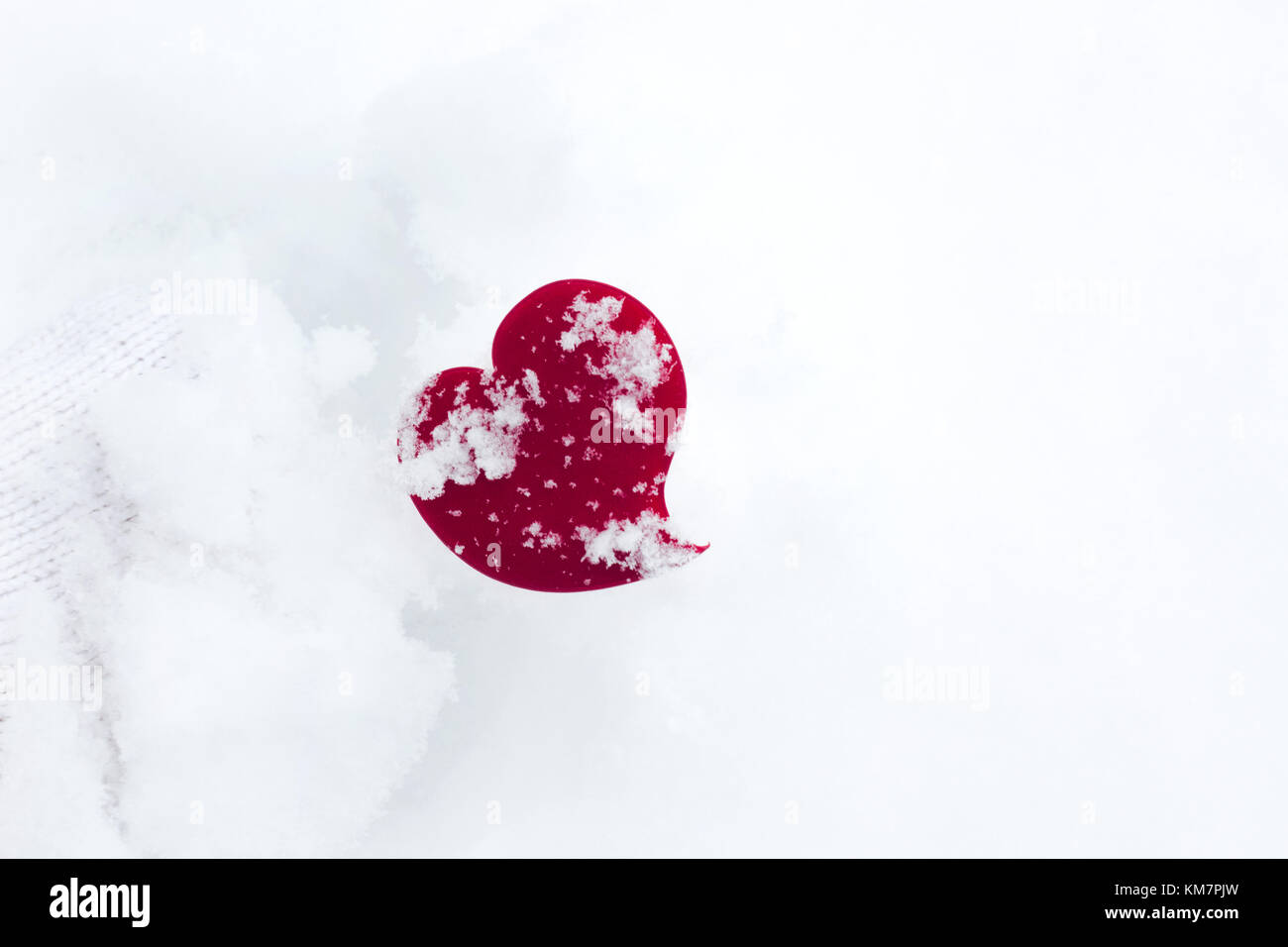 Freeze Red heart in white snow background, Love freeze concept Stock ...