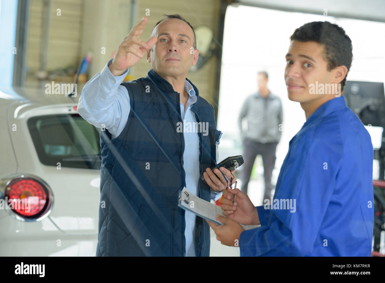 the mechanic supervisor Stock Photo - Alamy