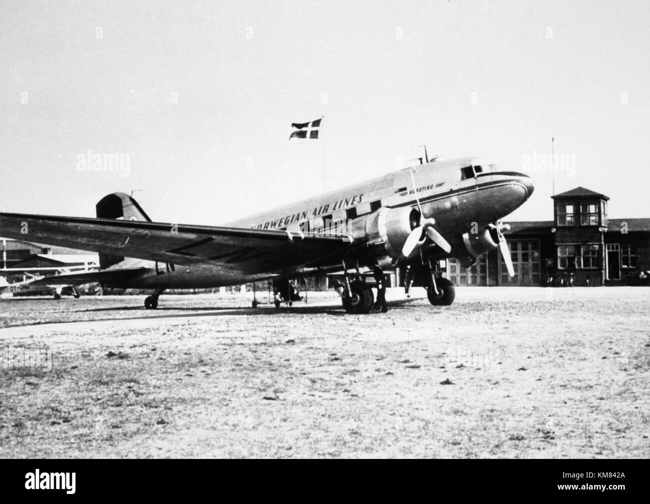 The SAS DC-3 'Erling Viking' aircraft, photographed on the ground at ...