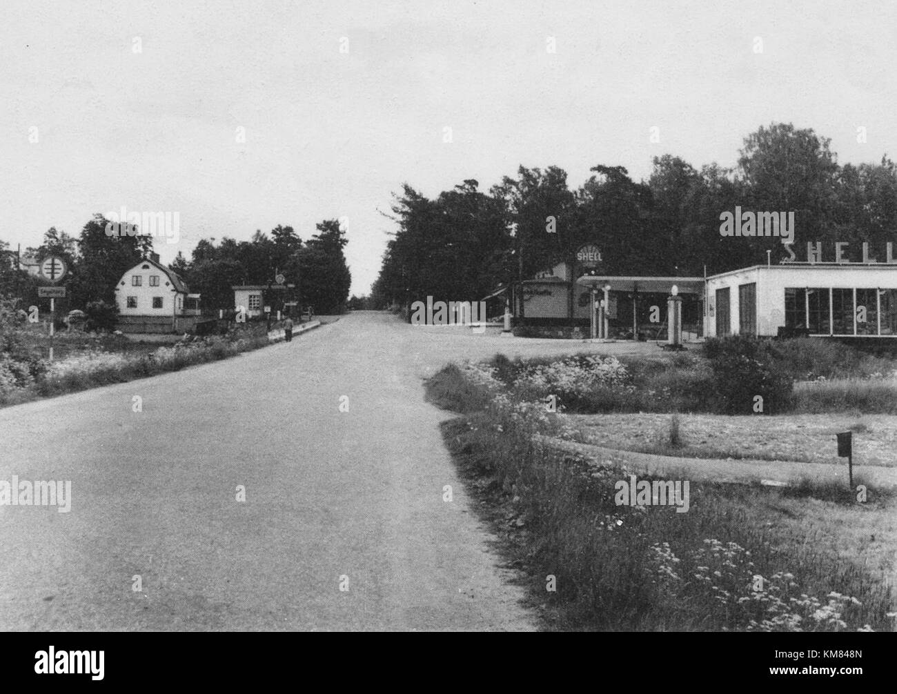 Segeltorps centrum Shell 1930 tal Stock Photo - Alamy