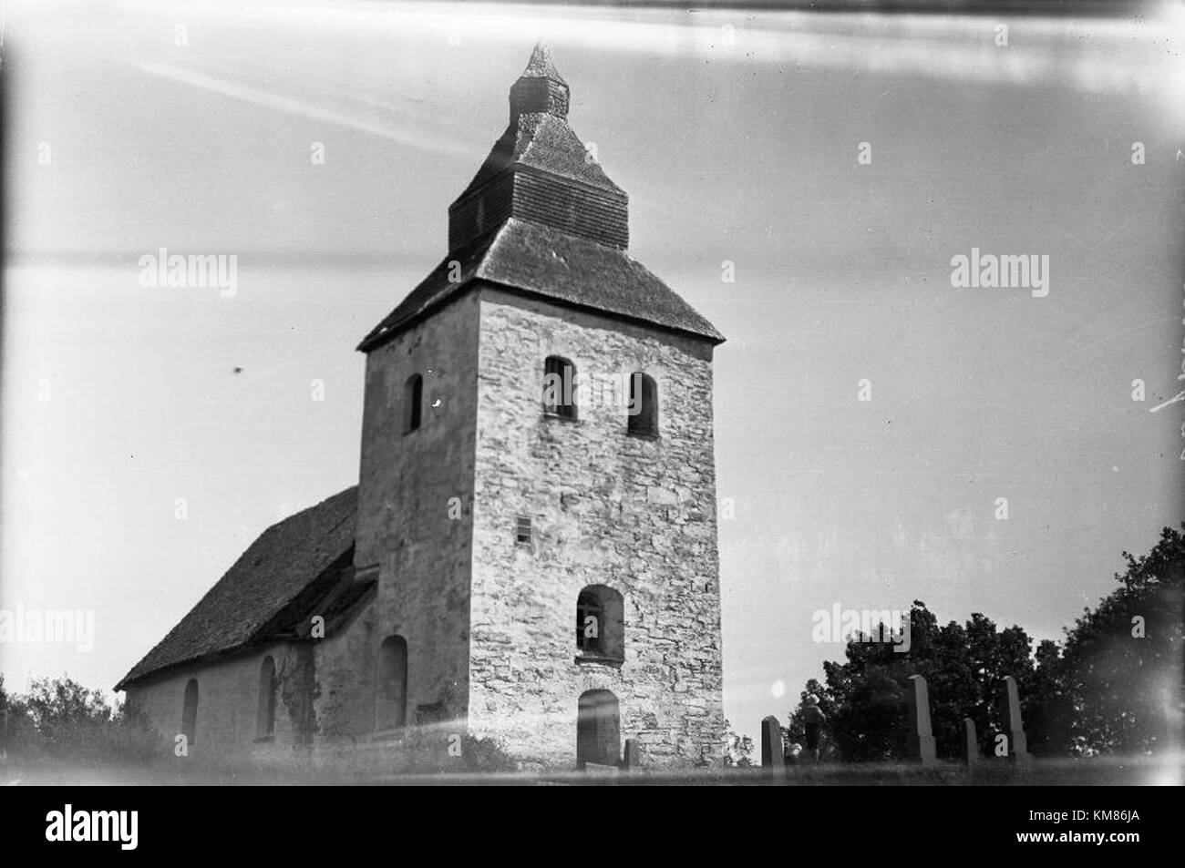 Hyssna Old Church, cataloged under KMB 16000200158494, is a historical ...