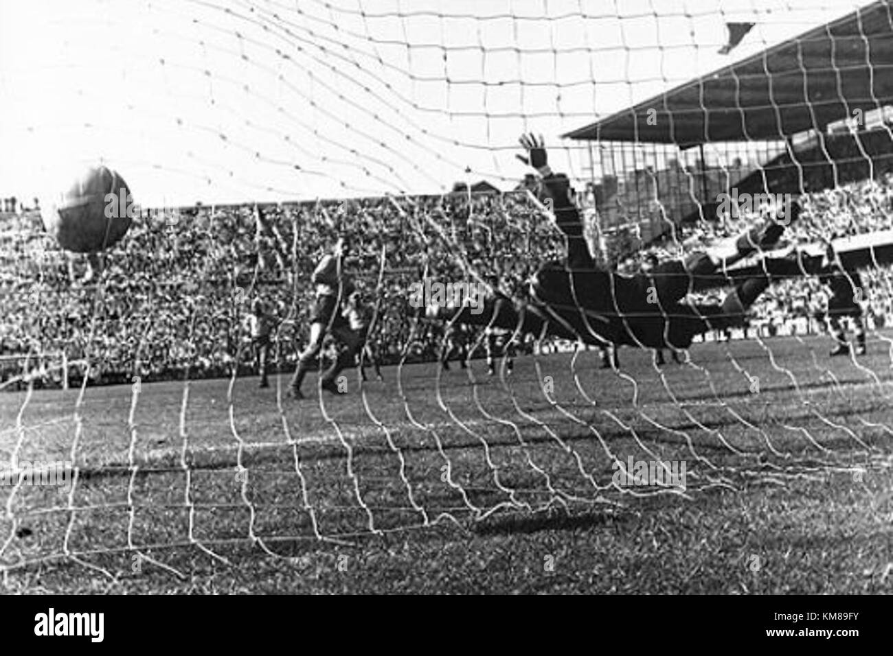 Sweden world cup 1958 hi-res stock photography and images - Alamy